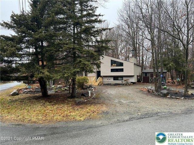 3322 Woodland Dr, Coolbaugh Township, PA 18466