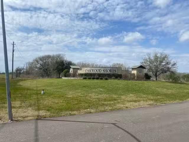33235 Amberjack Dr, Richwood, TX 77531