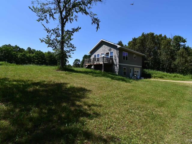 3323 N County HWY H 44 Traunik Rd Road