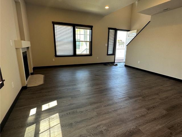 3323 Hoyt Ave, Unit D, Everett, WA 98201 | MLS #2508 | Compass