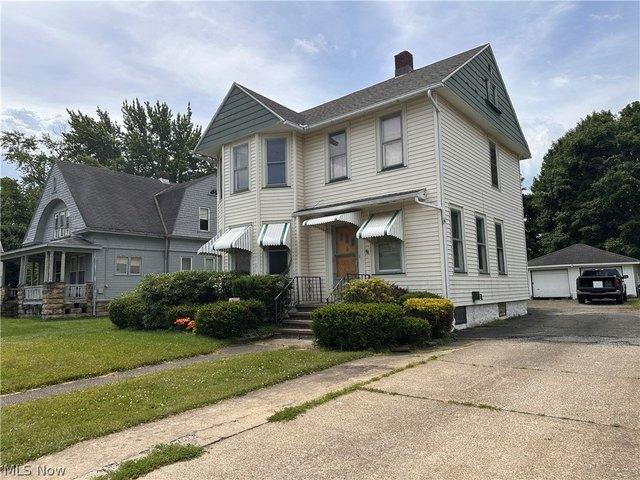 3323 Lake Ave, Ashtabula, OH 44004