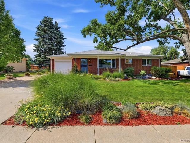 3323 W Monmouth Ave, Englewood, CO 80110