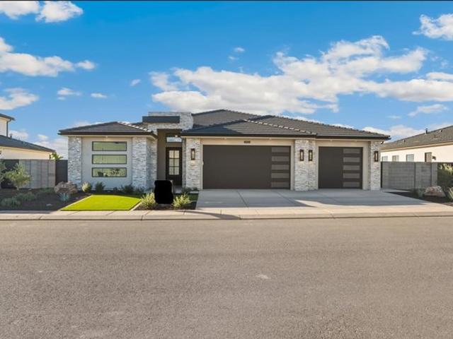 3323 W Pharoah Way, Santa Clara, UT 84765