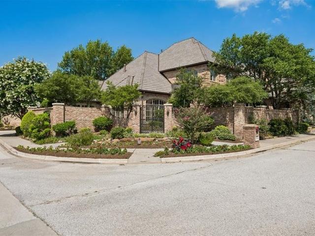 332 Cotswold Dr, Norman, OK 73072