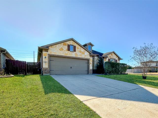 332 Country Crossing Circle