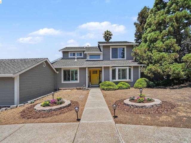 332 Chardonnay Cir
