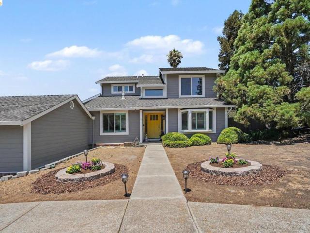 332 Chardonnay Cir