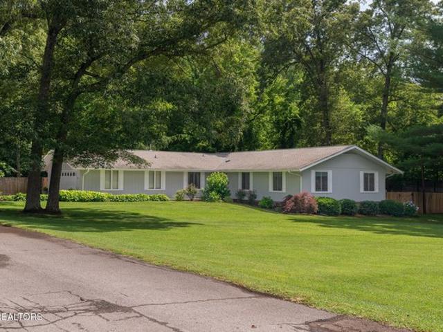332 Crossfield Dr, Knoxville, TN 37920