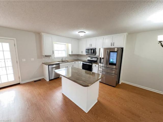 332 Cutty Sark Rd, Winston Salem, NC 27103 | MLS #1211 | Compass