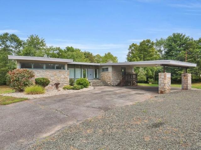 332 Academy Rd, Cheshire, CT 06410