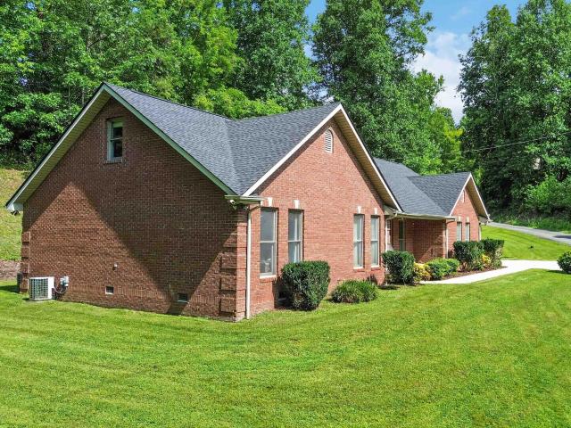 332 Autumn Woods Loop