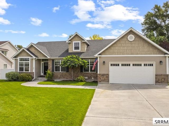 332 Beulahs Ln, Idaho Falls, ID 83401