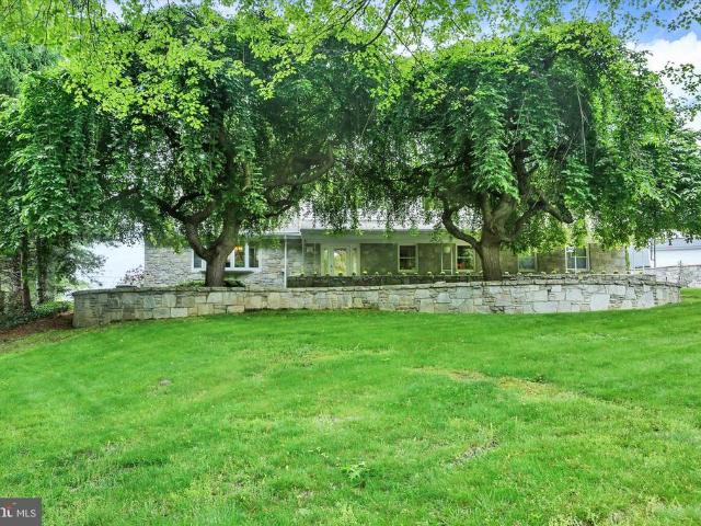 332 Blacklatch Lane