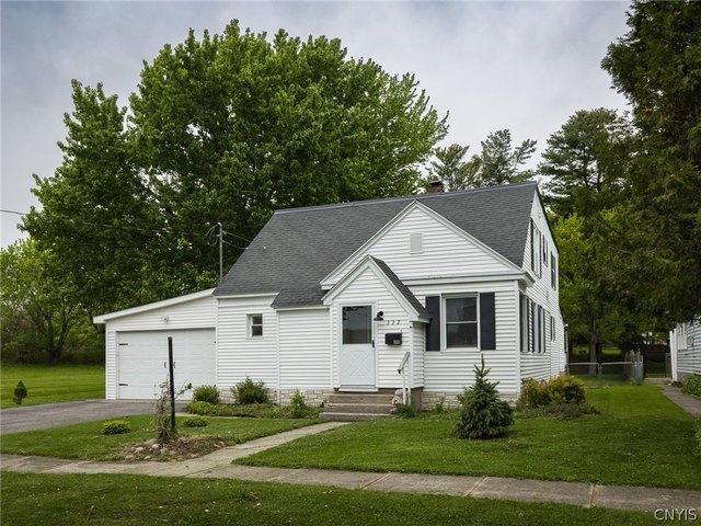 332 Butterfield Ave, Watertown, NY 13601