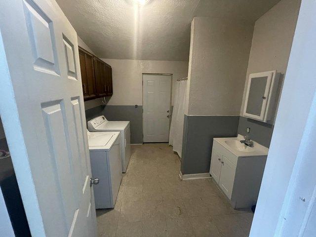 332 Grove St, La Porte, IN 46350