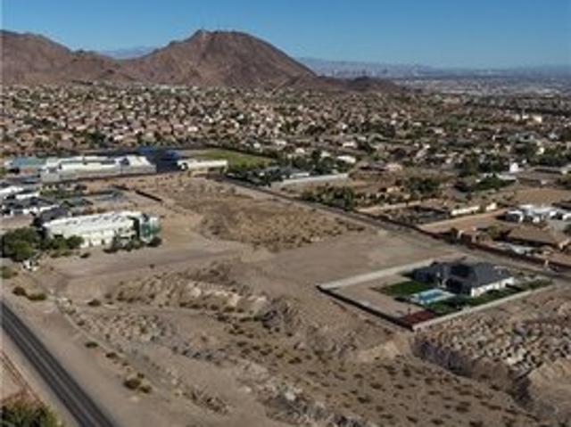 332 E Paradise Hills Dr, Henderson, NV 89002