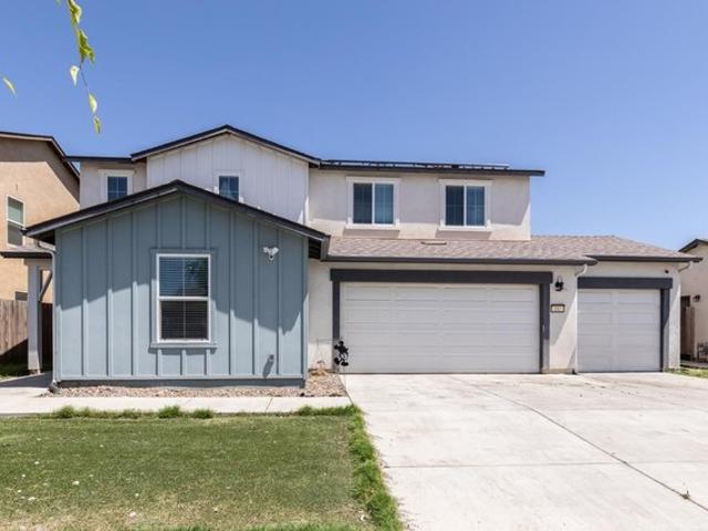 332 E Porter Ave, Visalia, CA 93291