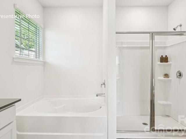 332 Frozen Dream Dr, Salisbury, NC 28147