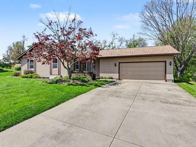 332 Kelly Cir, Zanesville, OH 43701