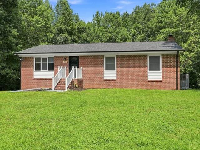 332 Leonard St, South Hill, VA 23970