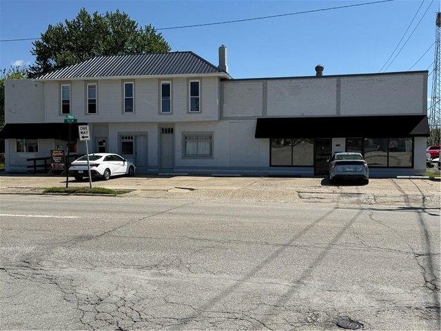 332 Main St, Paris, IL 61944