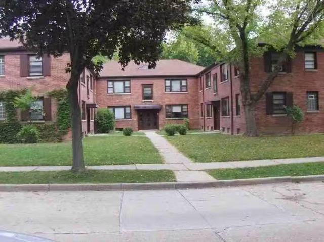 332 N. 75th St 2 Bedroom Upper Incl. Heat & Hot Water 332.