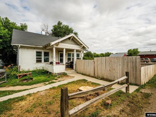 332 N Lobban Ave, Buffalo, WY 82834