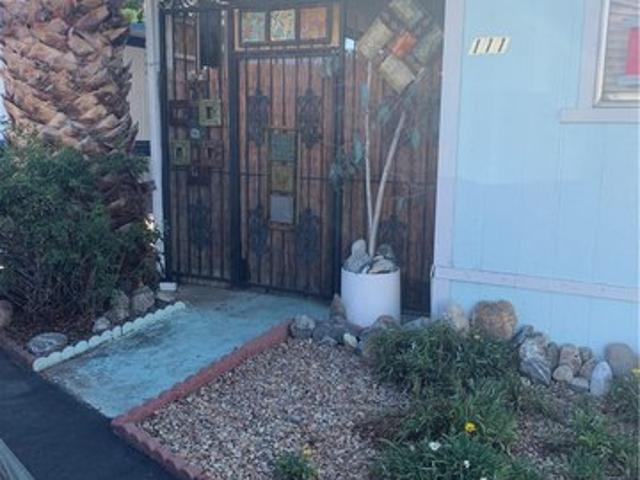 332 N Lyon Ave Spc 111, Hemet, CA 92543