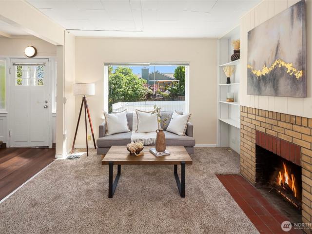 332 NE 50th Street