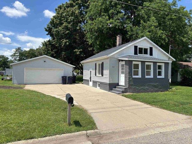 332 S Pine St, Janesville, WI 53548