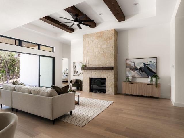 332 Seneca Dr