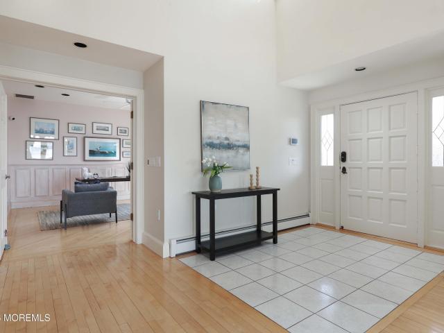 332 Sunset Drive N