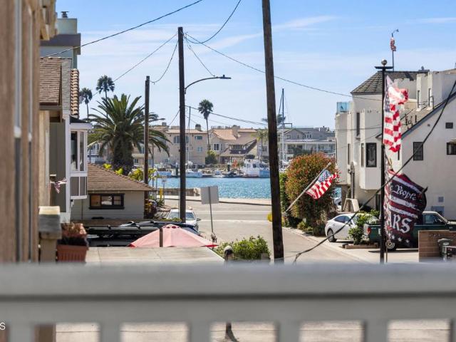 332 Sunset Drive