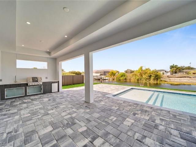 332 SW 26th Ave, Cape Coral, FL