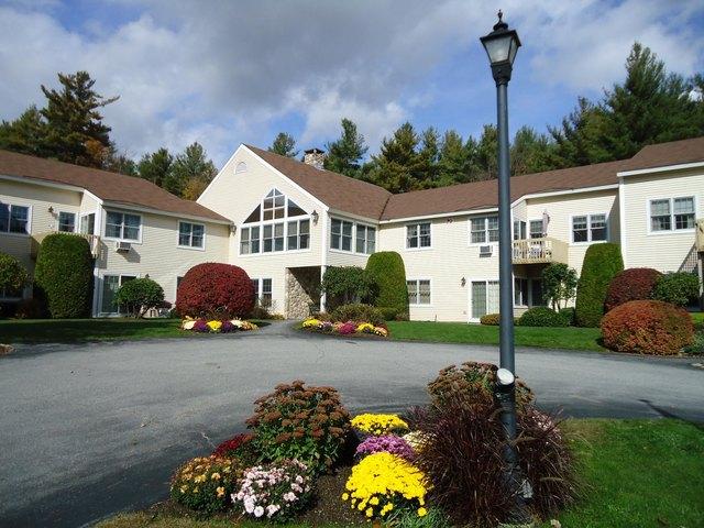 332 Parkside Rd Unit 2, New London, NH 03257