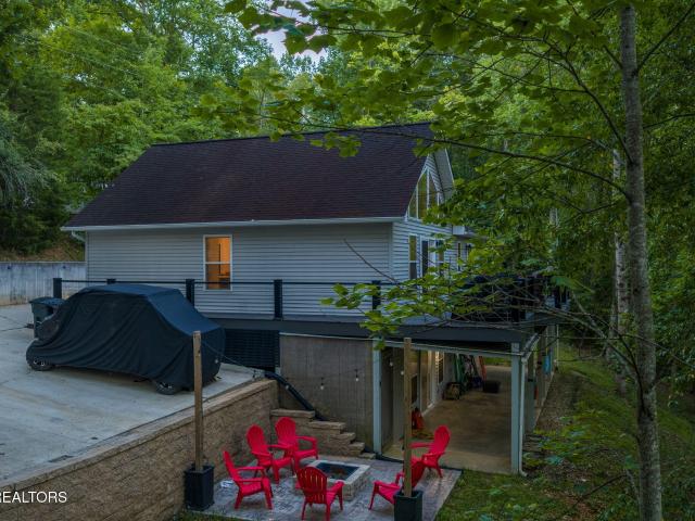 332 Pearl Rd