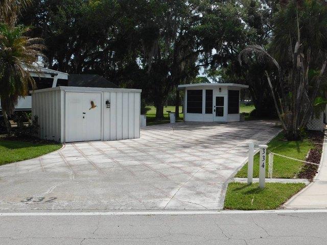 332 Plantation Dr, Titusville, FL 32780