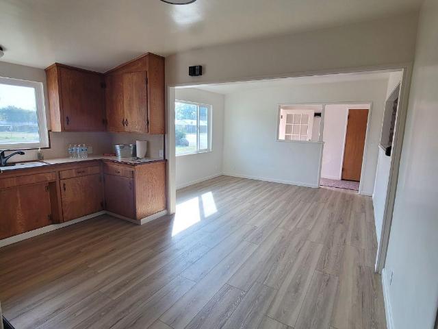 332 W Walnut Ave, Visalia, CA 93277 | MLS #638822