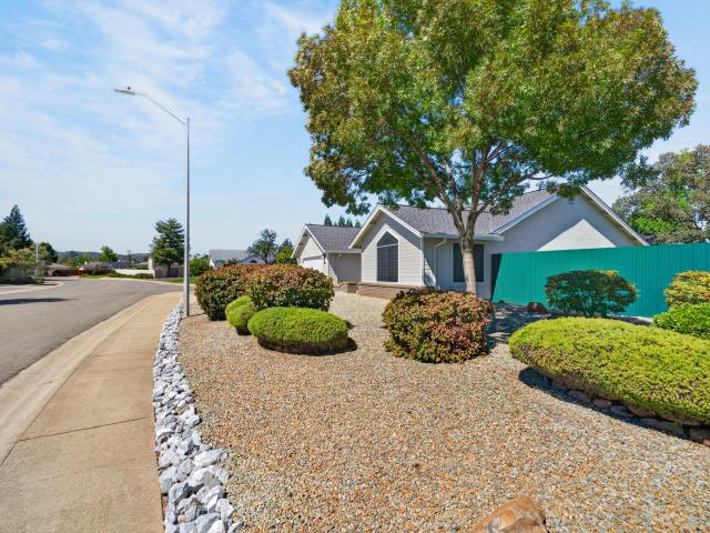 3334 Sunglow Drive