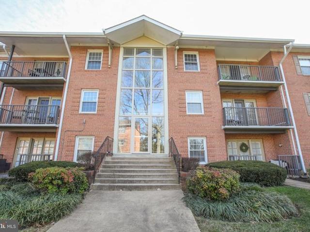 3334 Spring Ln Apt B22, Falls Church, VA 22041