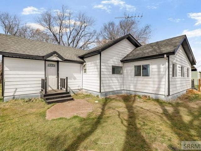 3335 E County Line Rd, Idaho Falls, ID 83401