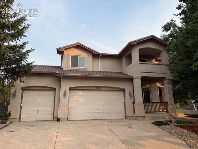 3335 Hollycrest Dr, Colorado Springs, CO 80920