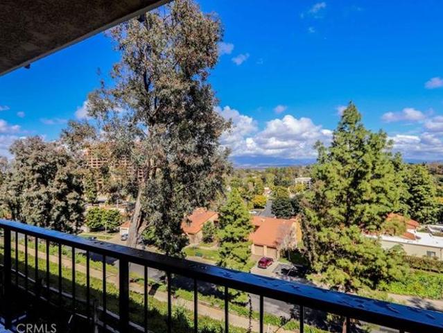 3335 Punta Alta #2E, Laguna Woods, CA 92637