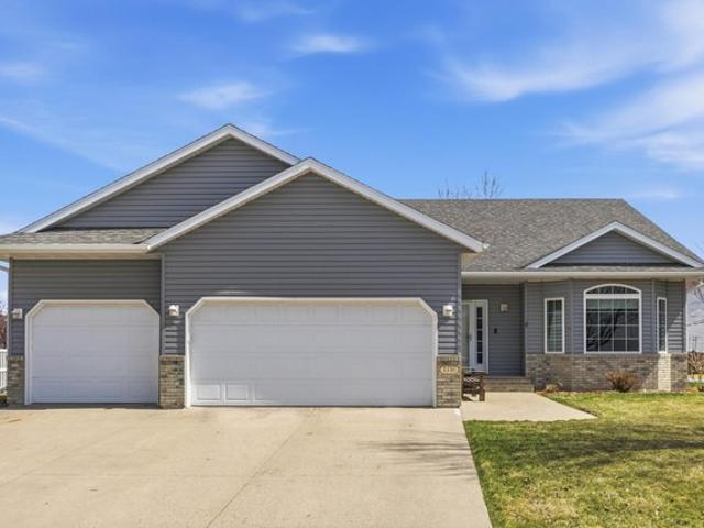 3336 Monroe St S, Fargo, ND 58104