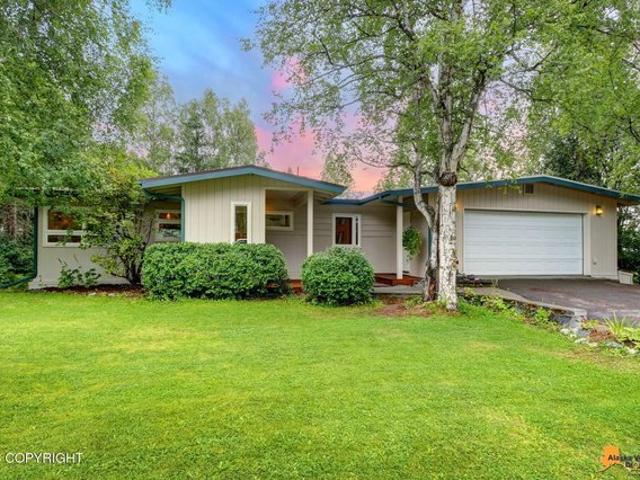 3336 Upland Dr, Anchorage, AK 99504