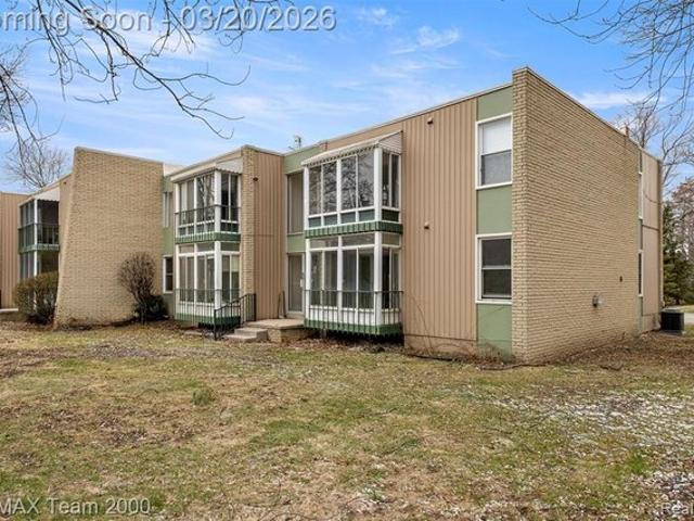 33379 Fargo St Unit 1, Livonia, MI 48152
