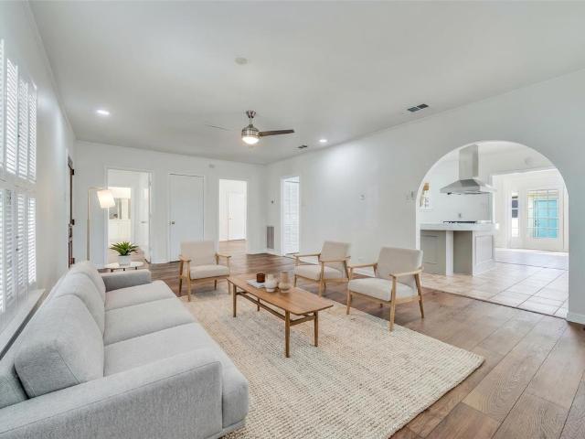 3337 Mockingbird Lane