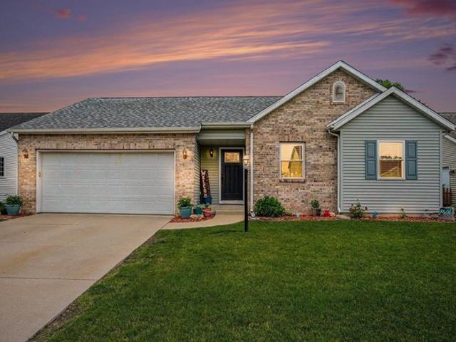 3337 Field Gate Dr, South Bend, IN 46628