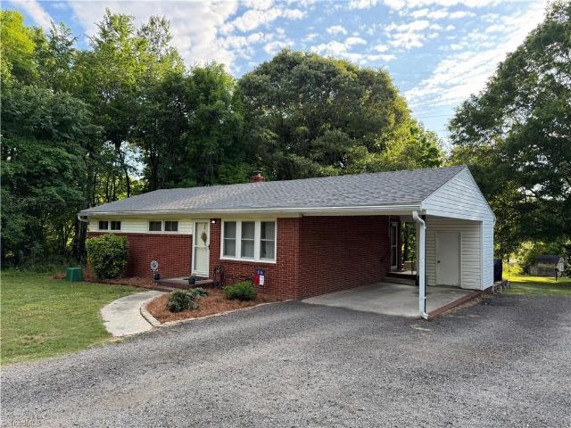 3338 Oliver Hills Road