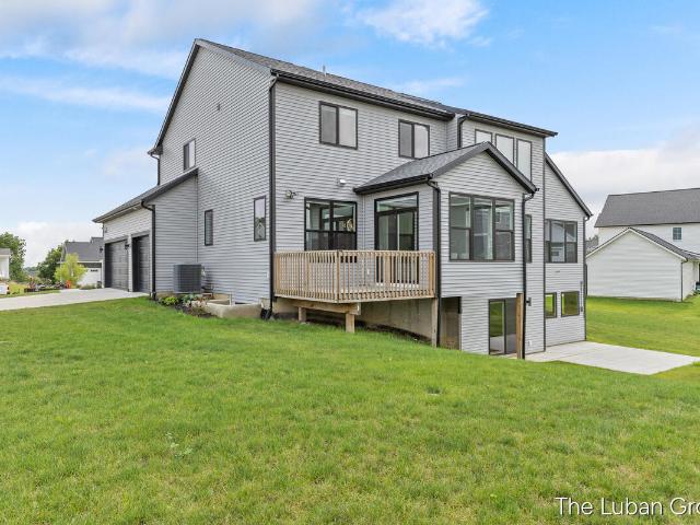 3338 Eagle Peak Drive
